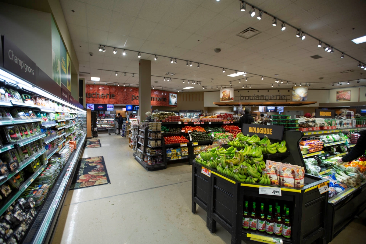 L'épicerie Métro offre une grande variété de produits frais tels que ...